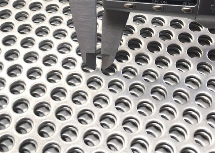 Ss 304 / Low Carbon Steel 3mm Perforated Metal Sheet For Radiator Covers