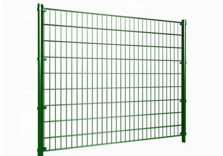 Low Carbon Steel Pvc Coated Double Loop Wire Fencing 50mm X 200mm Mesh Size